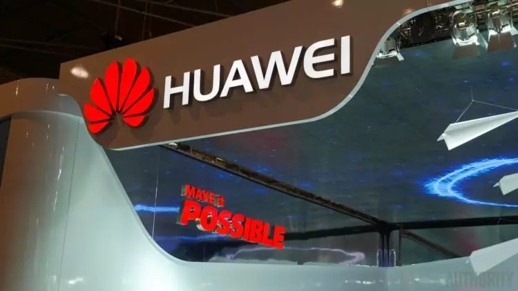 Mit csinál a Huawei Mate 10 nincs új fotó? És két modell részletei