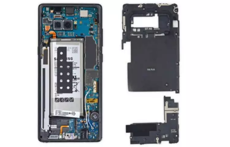 Колко трудно е да се поправи Galaxy Note 8? 10177_3