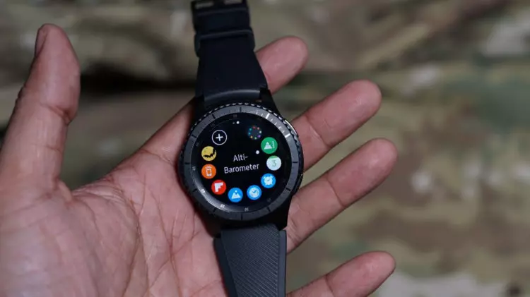 Samsung Mobile President announced a presentation date of Gear S4 10242_1