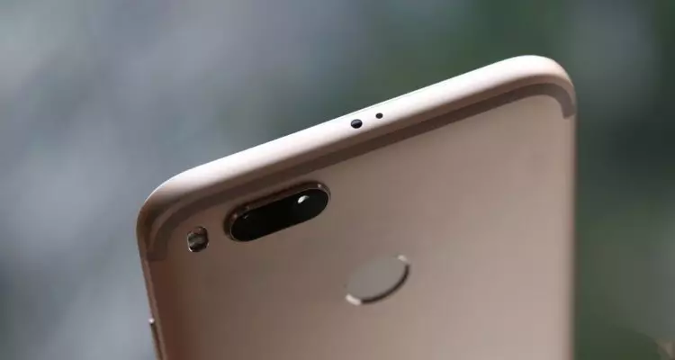 Xiaomi együtt a Google-val egy okostelefont készít a tiszta Androidon 10314_1