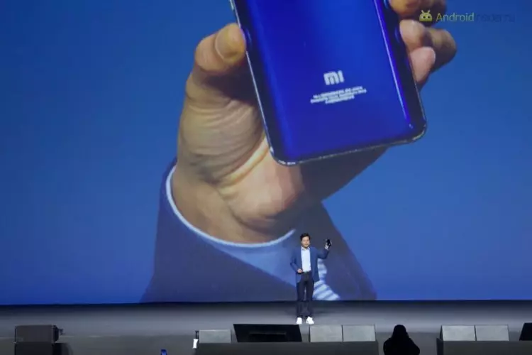 Kini idi ti awọn oludije yẹ ki o bẹru Xiaomi Mi 6 11285_3