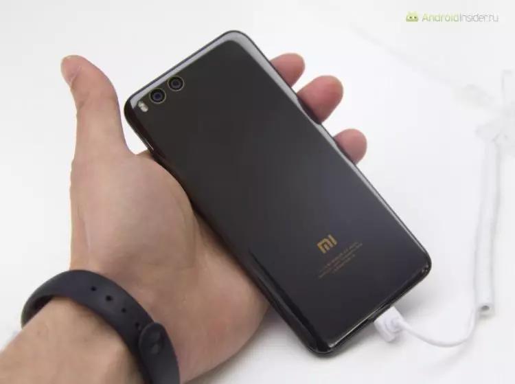 Wêrom konkurrinten moatte bang wêze moatte foar Xiaomi MI 6 11285_6