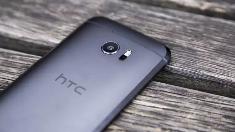 نئين پرچم شپ HTC ڇا ٿيندو؟ 11427_2