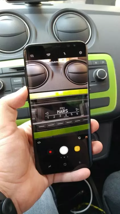 Samsung Galaxy S8 + dukket opp på bilder av høy kvalitet 11485_8