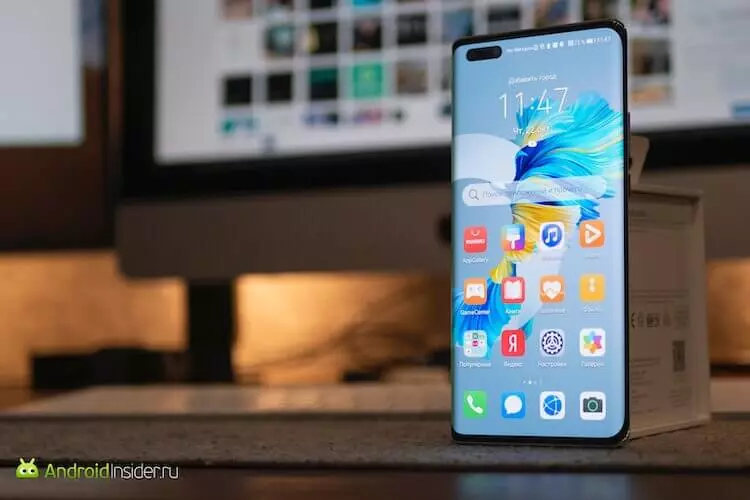 L'onore ha parlato dell'unicità del suo primo indipendente dello smartphone Huawei 1202_4