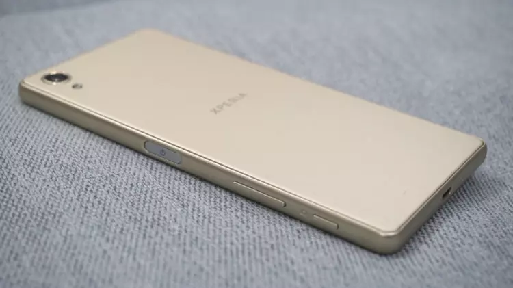 Nový Sony Xperia X odhalil svoj dizajn 12222_1