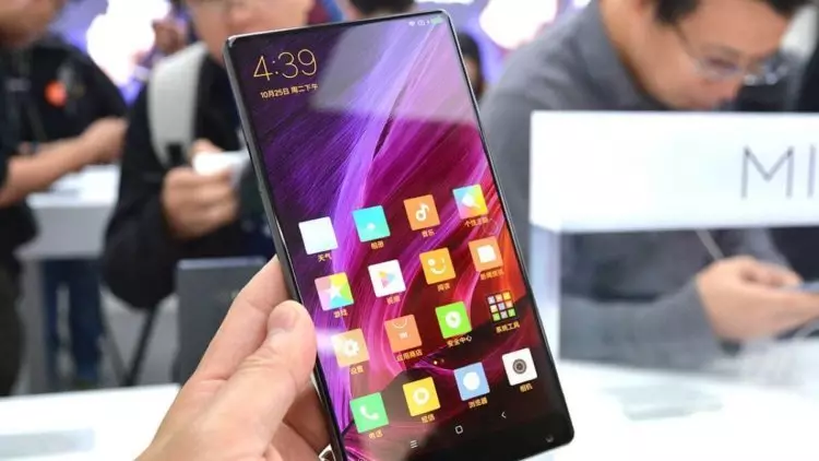 Xiaomi Mi Mix.