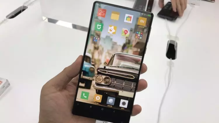 Xiaomi MI Mix.