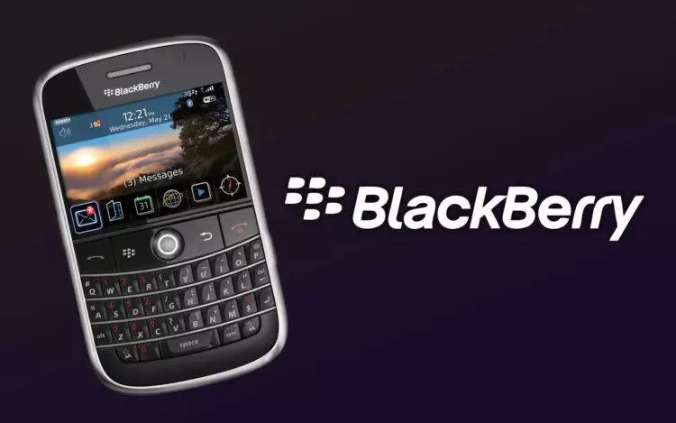 Blackberry Bold.