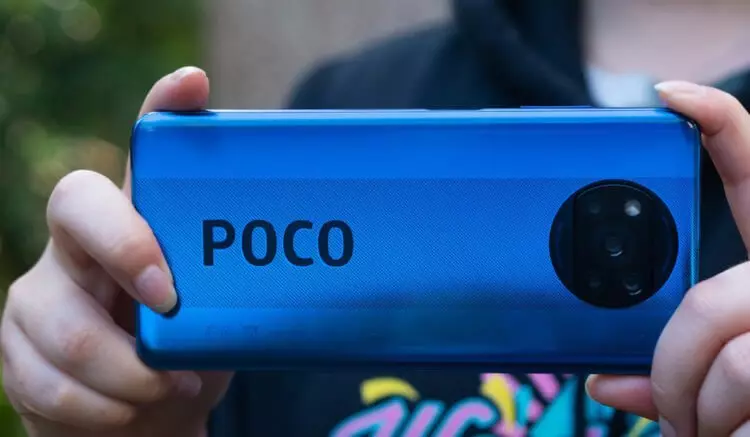 Poco X3 ។