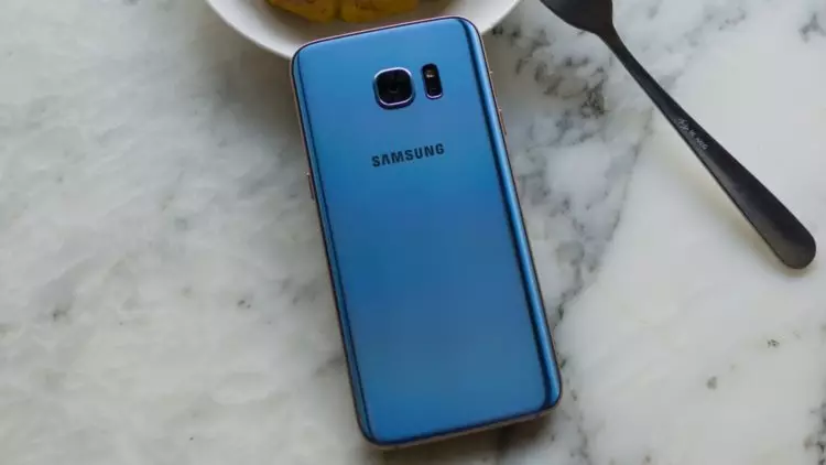 Samsung- ը ներկայացրեց նորացված Galaxy S7 Edge 4G +