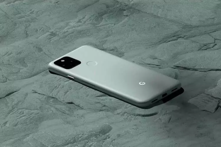 Google testira smartphone s kamerom ispod ekrana. Možda je to Pixel 5 Pro