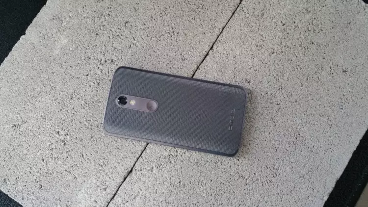 Motorola Droid Turbo 2