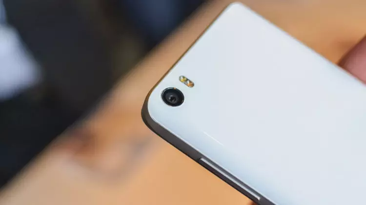 Taksitaj karakterizaĵoj de Xiaomi Mi 5s filtris al la reto 13023_1