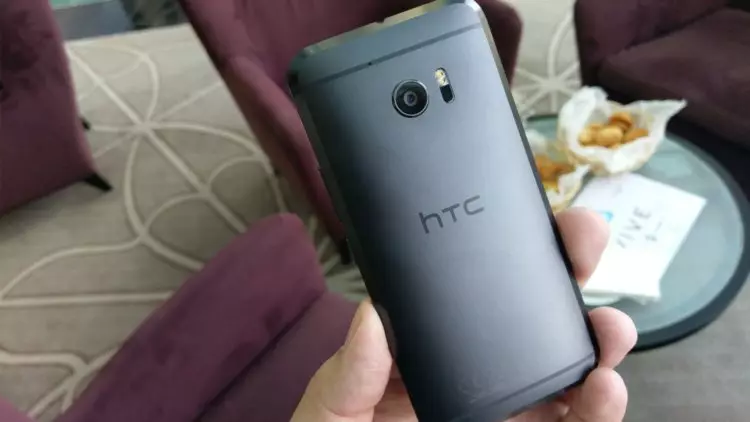 HTC 10.