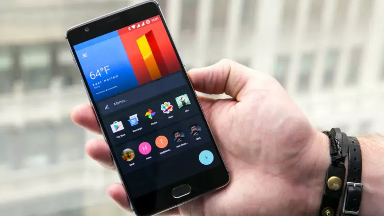 OnePlus 3-oppdatering løste problemet med lossing av applikasjoner fra minnet 13445_1