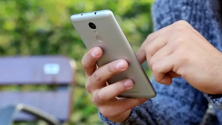 Xiaomi förbereder sig för att lämna in en konkurrent Meizu Pro 6 värda 150 dollar 13467_1