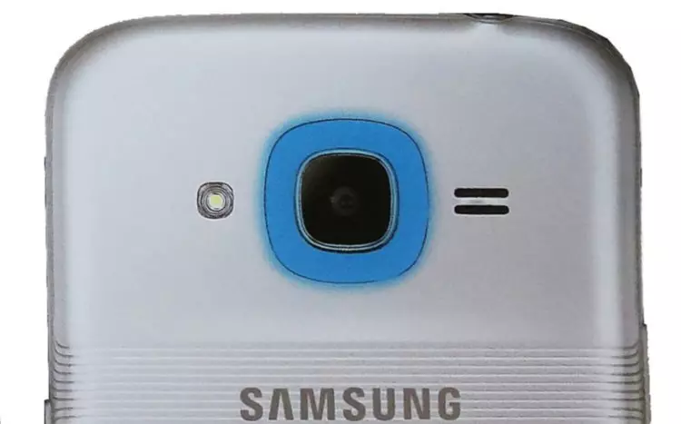 Samsung Galaxy J2 (2016): характеристики и снимки 13504_2