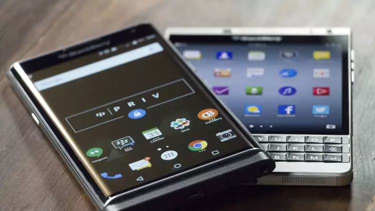 BlackBerryは3つの新しいAndroidスマートフォンを準備します 13540_1