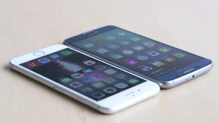 Galaxis S6 vs iPhone 6