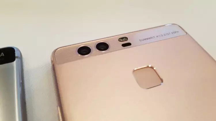 Yakaratidzwa Huawei P9 uye P9 Plus 14185_3