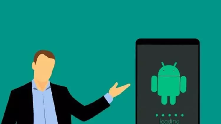 Google, Android'i yeniləmək prinsipini qətiyyətlə dəyişdirmək niyyətindədir