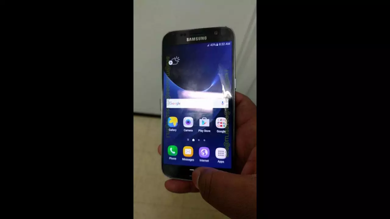 Samsung Galaxy S7 «тірі» бейнеде пайда болды 14475_2