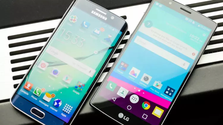 කොරියානු ධජ ජාතිකයන් පිළිබඳ නැවුම් කටකතා LG G5 සහ සැම්සුන්ග් ගැලැක්සි එස් 7 14511_1