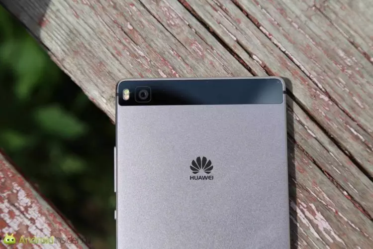 Huawei P9 verður búin með líkamlegu hnappi 