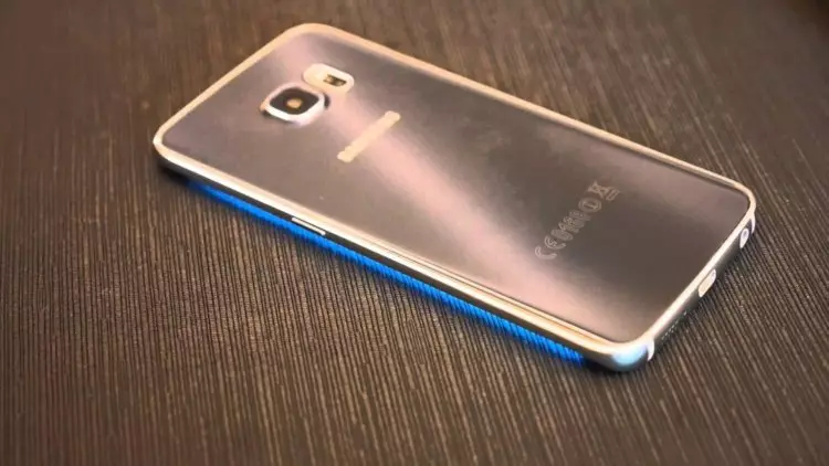 I-Samsung Galaxy S6.