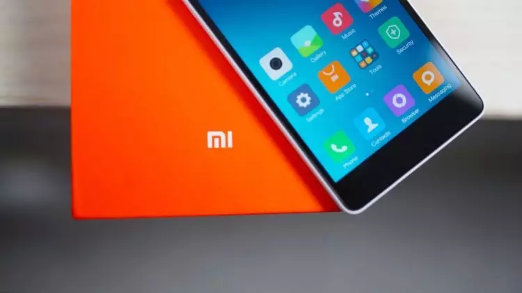 Xiaomi এমআই 4C।