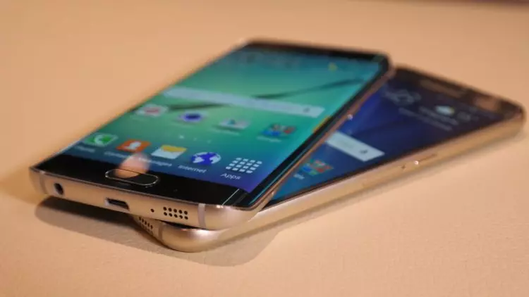 Samsung Galaxy S6.