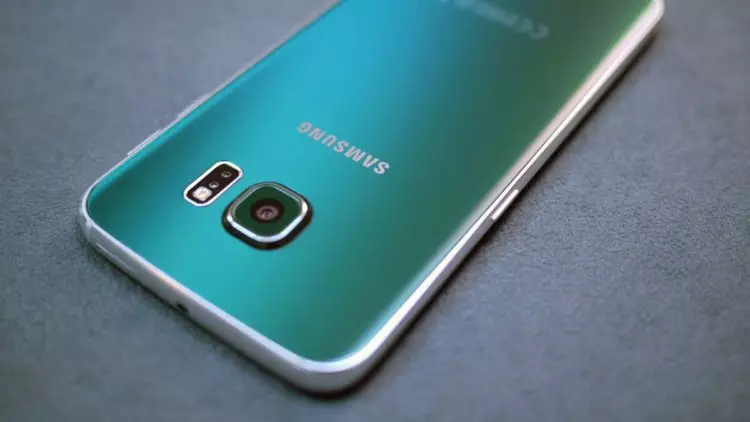 Galaxy s6.