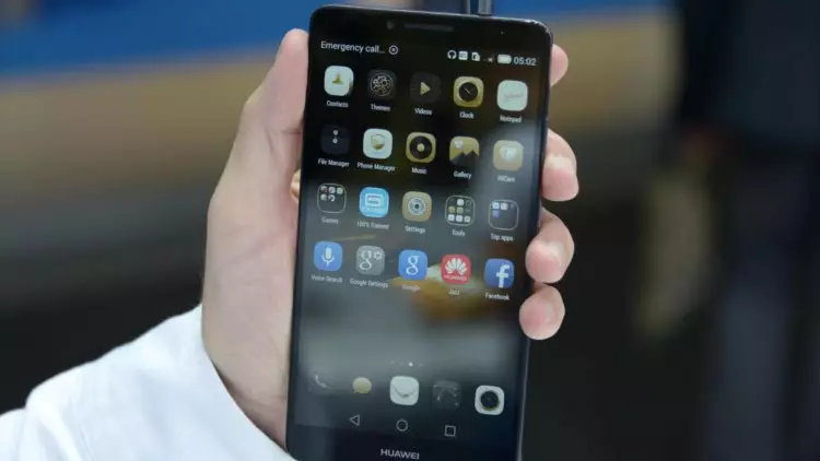 Huawei Mate 7.