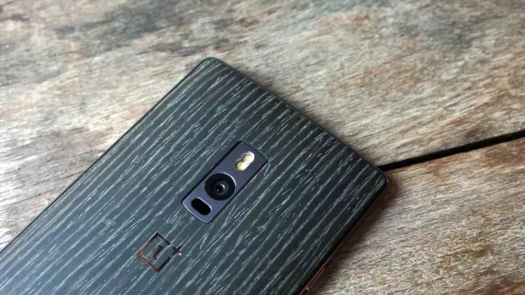 OnePlus 2.