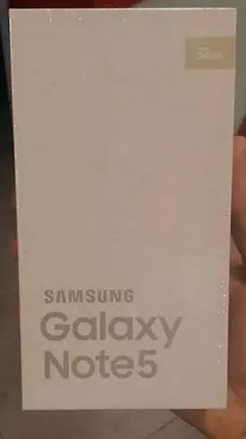 Galaxy Note 5 Box