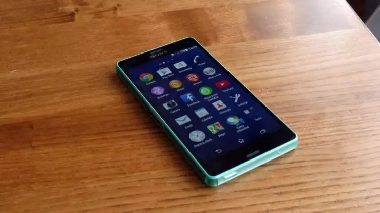 ISony Xperia Z3 Compact