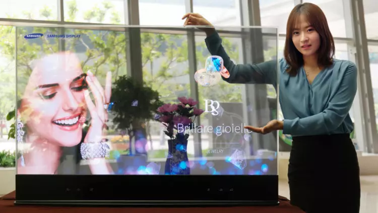 Samsung prezantoi ekranet e para transparente dhe të pasqyruara 16447_1