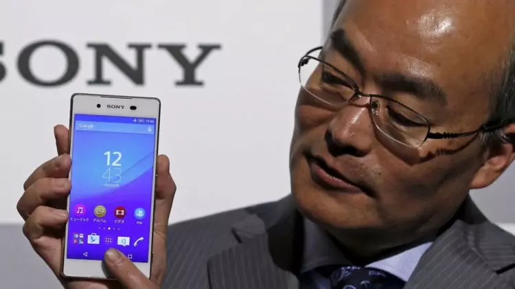 Xperia Z4.