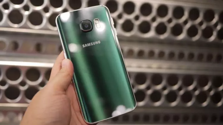 Samsung Galaxy S6 жиегі