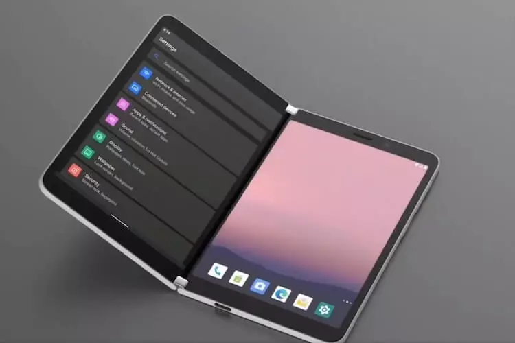 Microsoft Surface Duo.