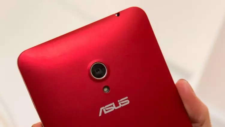 ASUS ZenFone.