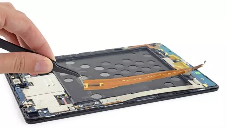 Ifixit išmontuotas nexus 9