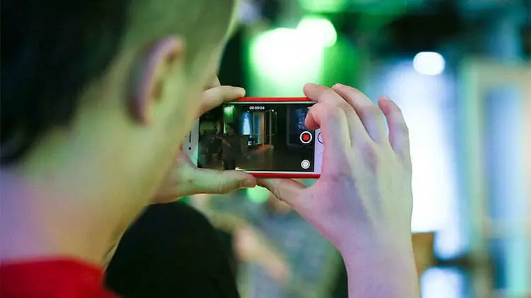 Anong pahintulot ang mas mahusay na mag-shoot ng video at ang balangkas ng mga frame