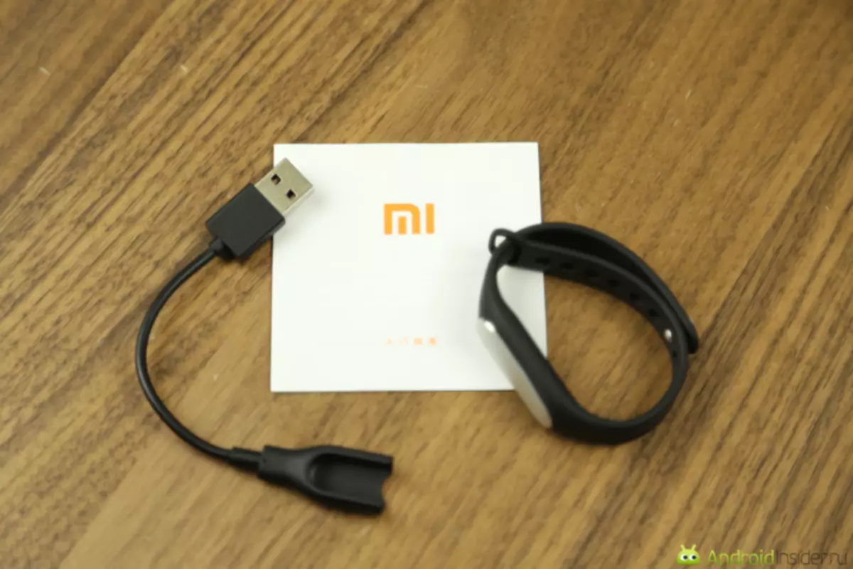 Xiaomi Mi Band: Pelacak Kebugaran Terjangkau 18097_3