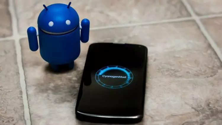 لوڈ، اتارنا Android اور Cyanogen.