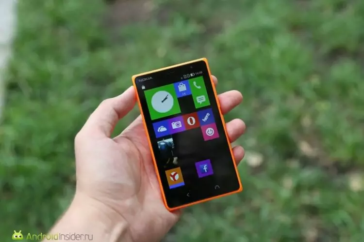 Nokia X2 05.