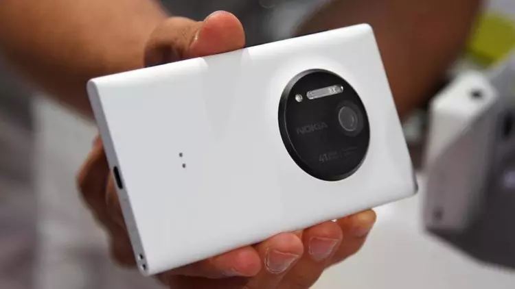 Nokia Lumia 1020