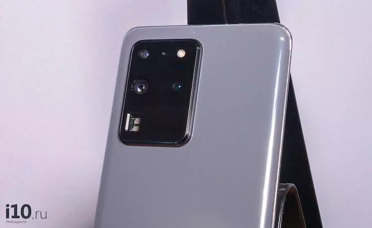 Zovala za samsung ndizovuta zodziwika ndi makamera, koma amadziwa zoyenera kuchita