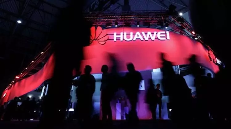 Смартфони тайёр бо камера дар зери экран ва Huawei бо мошинҳои автономӣ гирифтанд: натиҷаҳои ҳафта 1955_7